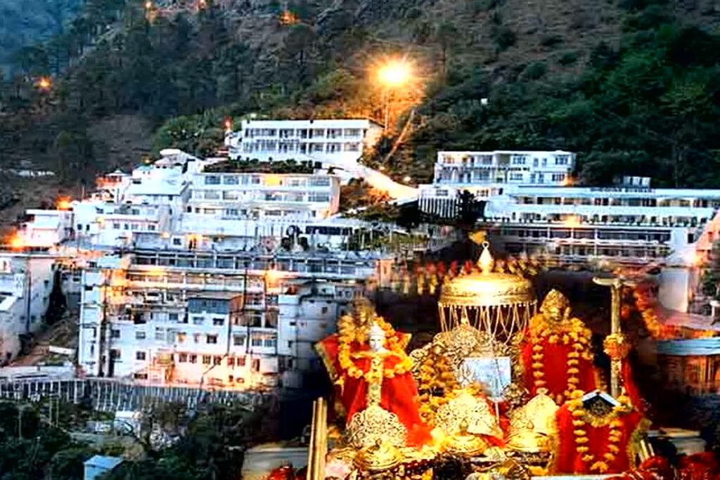 Vaishno Devi Yatra: अचानक रोकी गई वैष्णो देवी यात्रा, इस वजह से लिया ...