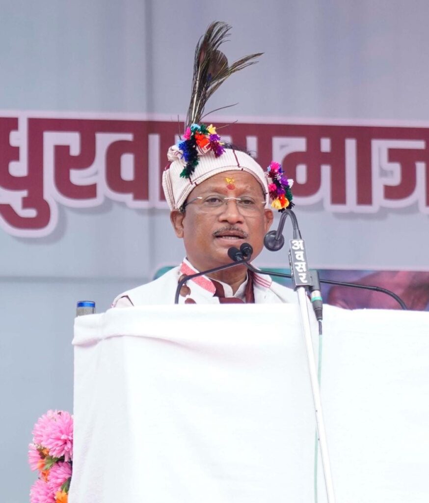 Kangna Sharma Oops Moment Video: ऊप्स मोमेंट का शिकार हुई Kangna Sharma, वीडियो जमकर हो रहा ...